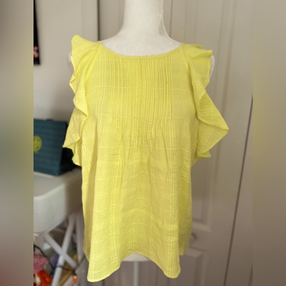 Universal Thread | Tops | Universal Thread Sheer Neon Yellow Tank With ...